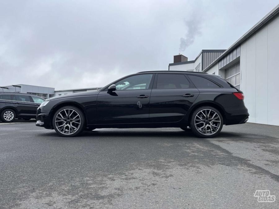 Black Audi A4 2022 in Kaunas, with an engine capacity of 2.00 L and mileage of 47 thousand km for 26994 €, photo 2 on AUTOMOTO.COM.LV