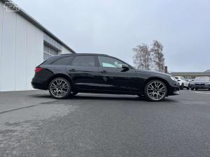Black Audi A4 2022 in Kaunas, with an engine capacity of 2.00 L and mileage of 47 thousand km for 26994 €, photo 4 on AUTOMOTO.COM.LV