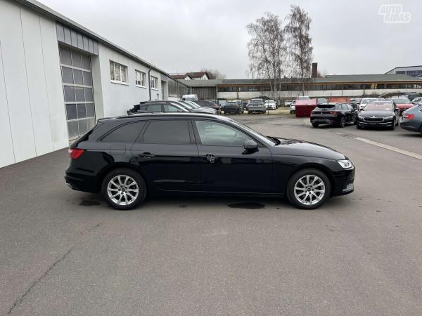 Black Audi A4 2022 in Kaunas, with an engine capacity of 2.00 L and mileage of 50 thousand km for 25346 €, photo 5 on AUTOMOTO.COM.LV