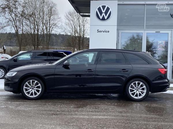 Black Audi A4 2022 in Kaunas, with an engine capacity of 2.00 L and mileage of 51 thousand km for 26682 €, photo 2 on AUTOMOTO.COM.LV