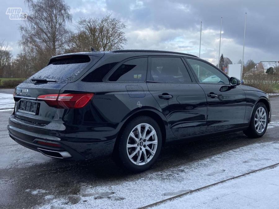 Melns Audi A4 2022 Kauņa, ar dzinēja tilpumu 2.00 L un nobraukumu 51 tūkst. km par 26682 €, foto 5 vietnē AUTOMOTO.COM.LV