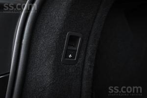 Black Audi A4 2022 in Riga, with an engine capacity of 2.00 L and mileage of 200 thousand km for 23990 €, photo 10 on AUTOMOTO.COM.LV