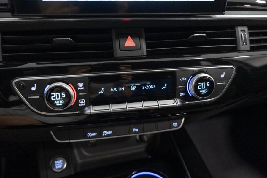 Black Audi A4 2022 in Vilnius, with an engine capacity of 2.00 L and mileage of 163 thousand km for 20900 €, photo 17 on AUTOMOTO.COM.LV