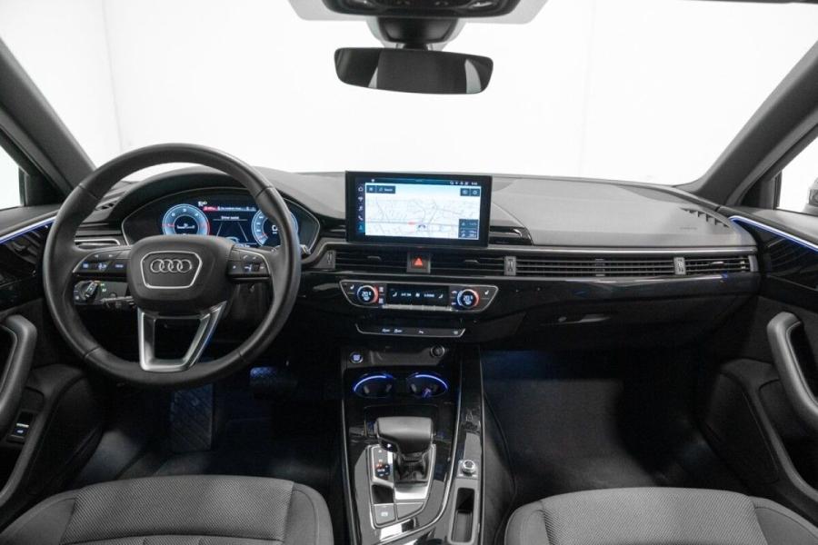 Black Audi A4 2022 in Vilnius, with an engine capacity of 2.00 L and mileage of 163 thousand km for 20900 €, photo 26 on AUTOMOTO.COM.LV