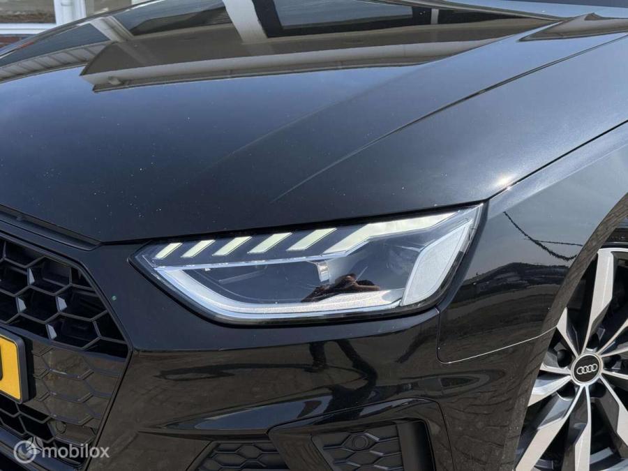 Black Audi A4 2022 in Vilnius, with an engine capacity of 1.98 L and mileage of 213 thousand km for 19500 €, photo 3 on AUTOMOTO.COM.LV