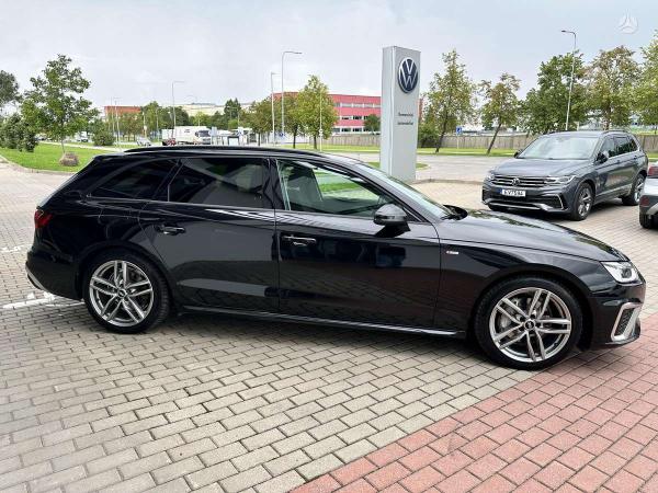 Black Audi A4 2022 in Siauliai, with an engine capacity of 1.97 L and mileage of 140 thousand km for 20900 €, photo 4 on AUTOMOTO.COM.LV