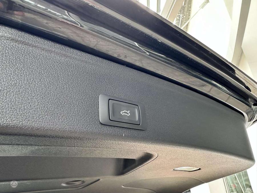 Melns Audi A4 2022 Šauļi, ar dzinēja tilpumu 1.97 L un nobraukumu 140 tūkst. km par 20900 €, foto 10 vietnē AUTOMOTO.COM.LV