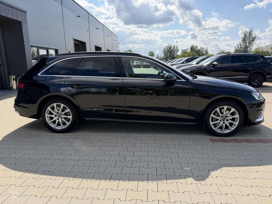 Black Audi A4 2022 in Siauliai, with an engine capacity of 1.98 L and mileage of 196 thousand km for 17990 €, photo 4 on AUTOMOTO.COM.LV