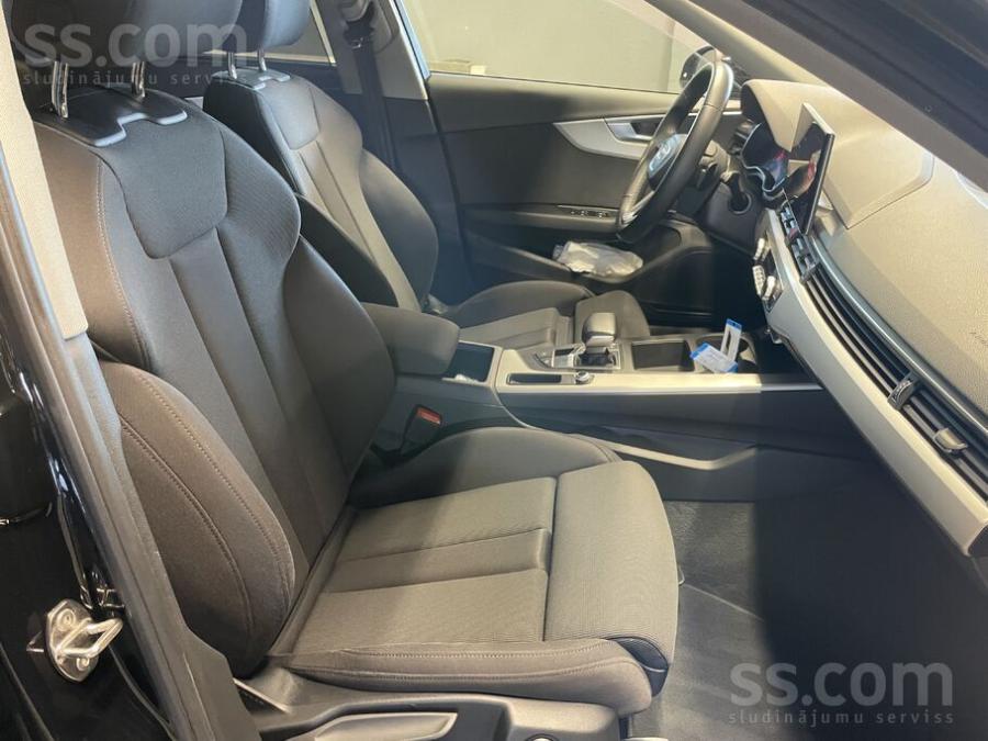 Black Audi A4 2022 in Jurmala, with an engine capacity of 2.00 L and mileage of 200 thousand km for 15950 €, photo 6 on AUTOMOTO.COM.LV