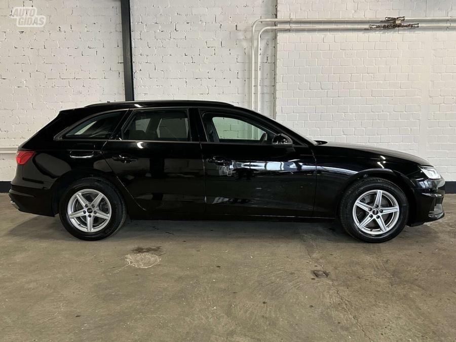 Black Audi A4 2023 in Kaunas, with an engine capacity of 2.00 L and mileage of 98 thousand km for 24409 €, photo 7 on AUTOMOTO.COM.LV