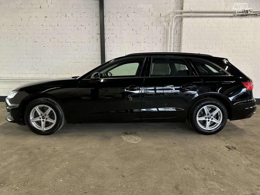 Black Audi A4 2023 in Kaunas, with an engine capacity of 2.00 L and mileage of 98 thousand km for 24409 €, photo 10 on AUTOMOTO.COM.LV
