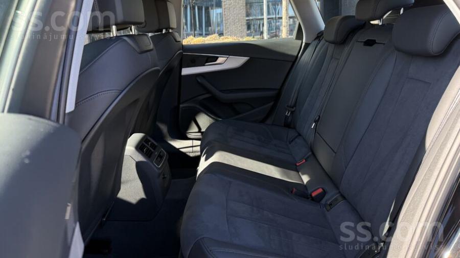 Black Audi A4 2023 in Riga, with an engine capacity of 2.00 L and mileage of 87 thousand km for 28490 €, photo 12 on AUTOMOTO.COM.LV