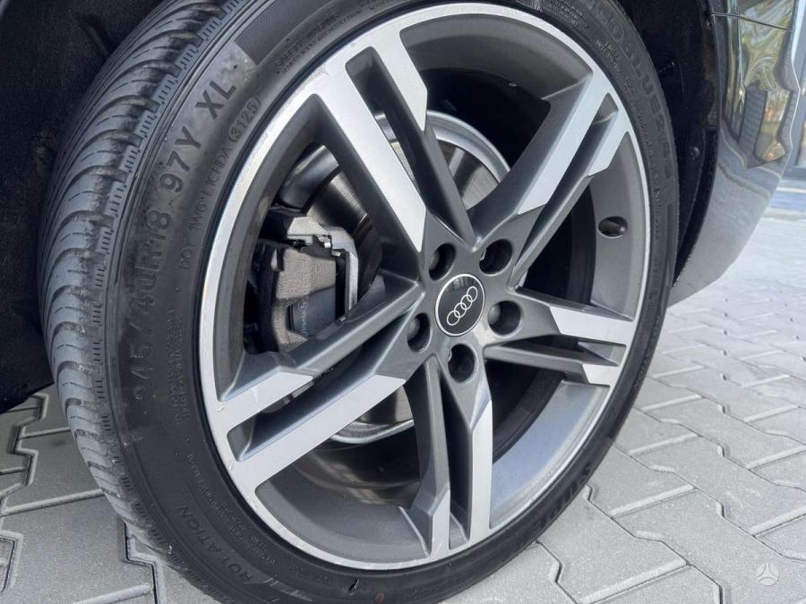 Melns Audi A4 2023 Kauņa, ar dzinēja tilpumu 2.00 L un nobraukumu 253 tūkst. km par 20300 €, foto 41 vietnē AUTOMOTO.COM.LV