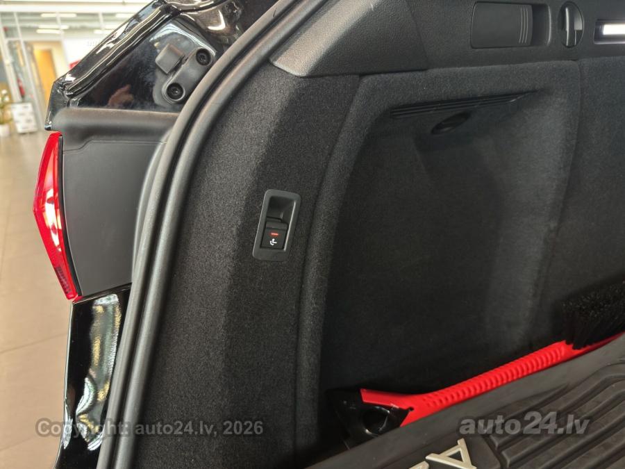 Melns Audi A4 2023 Tallina, ar dzinēja tilpumu 2.00 L un nobraukumu 88 tūkst. km par 28900 €, foto 12 vietnē AUTOMOTO.COM.LV