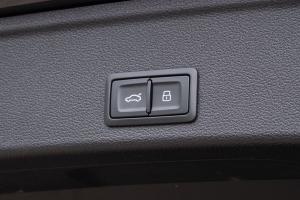 Black Audi A4 2023 in Jelgava, with an engine capacity of 2.00 L and mileage of 154 thousand km for 23400 €, photo 12 on AUTOMOTO.COM.LV