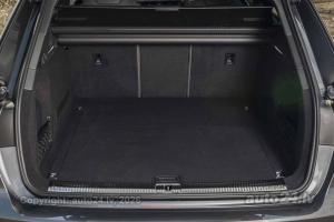 Melns Audi A4 2024 Tallina, ar dzinēja tilpumu 2.00 L un nobraukumu 96 tūkst. km par 28000 €, foto 6 vietnē AUTOMOTO.COM.LV