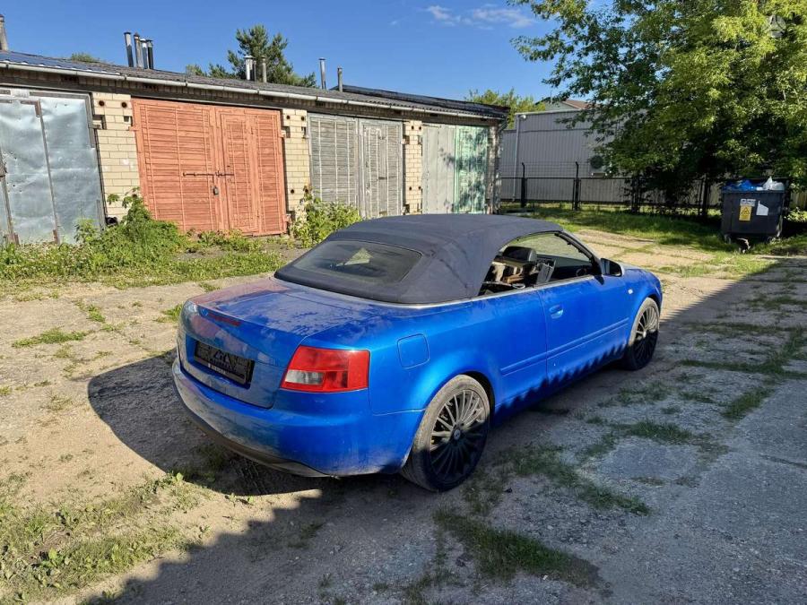 Zils Audi A4 2003 Panevēža, ar dzinēja tilpumu 2.50 L un nobraukumu 330 tūkst. km par 1250 €, foto 4 vietnē AUTOMOTO.COM.LV