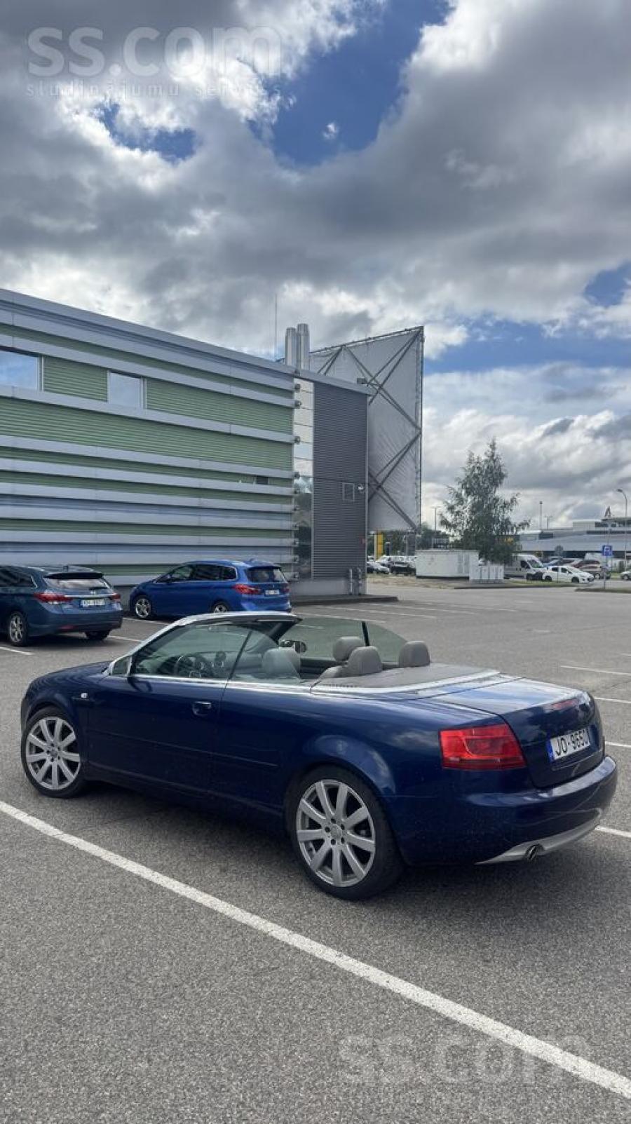 Blue Audi A4 2004 in Riga, with an engine capacity of 1.80 L and mileage of 127 thousand km for 2950 €, photo 3 on AUTOMOTO.COM.LV