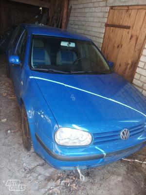 Blue Audi A4 1996 in Lazdijai, with an engine capacity of 1.90 L and mileage of 350 thousand km for 400 €, photo 4 on AUTOMOTO.COM.LV
