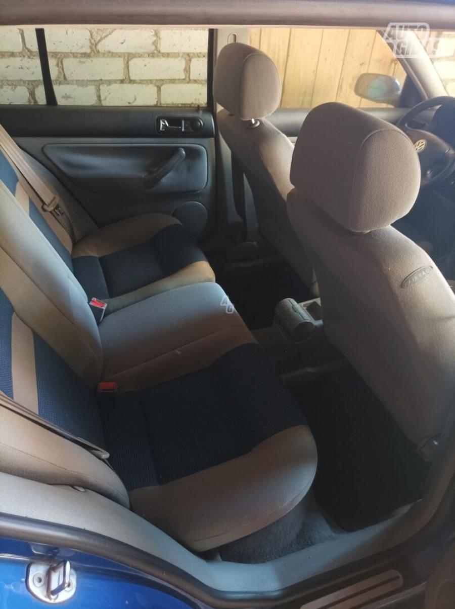 Blue Audi A4 1996 in Lazdijai, with an engine capacity of 1.90 L and mileage of 350 thousand km for 400 €, photo 11 on AUTOMOTO.COM.LV