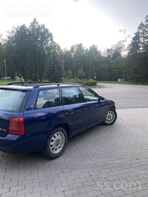 Blue Audi A4 1999 in Jelgava, with an engine capacity of 1.90 L and mileage of 328 thousand km for 1000 €, photo 4 on AUTOMOTO.COM.LV