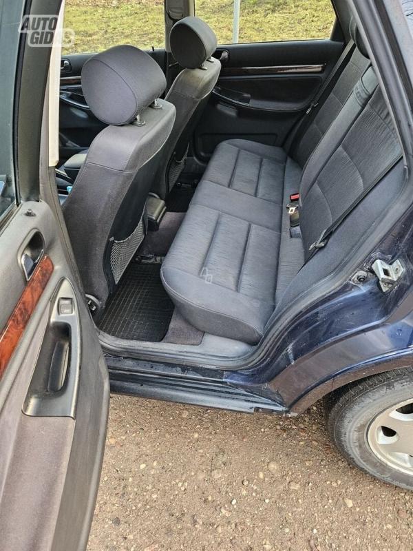 Blue Audi A4 1995 in Prienai, with an engine capacity of 1.90 L and mileage of 394 thousand km for 950 €, photo 10 on AUTOMOTO.COM.LV