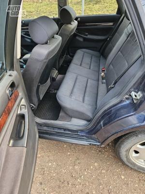 Blue Audi A4 1995 in Prienai, with an engine capacity of 1.90 L and mileage of 394 thousand km for 950 €, photo 11 on AUTOMOTO.COM.LV
