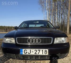 Zils Audi A4 1995 Rīga, ar dzinēja tilpumu 1.80 L un nobraukumu 303 tūkst. km par 1050 €, foto 10 vietnē AUTOMOTO.COM.LV