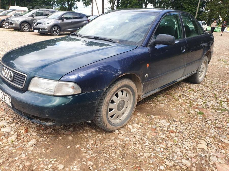 Zils Audi A4 1995 Cēsis, ar dzinēja tilpumu 1.60 L un nobraukumu 321 tūkst. km par 350 €, foto 1 vietnē AUTOMOTO.COM.LV