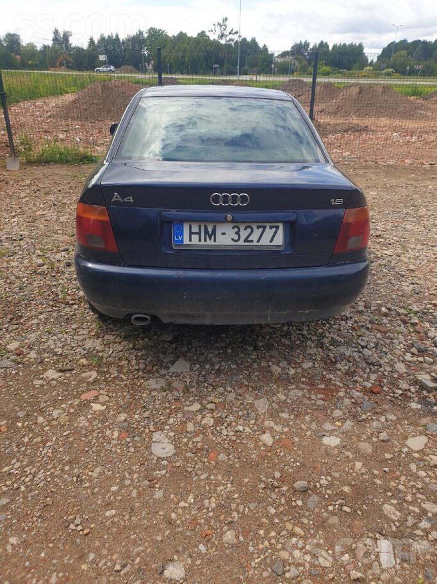 Zils Audi A4 1995 Cēsis, ar dzinēja tilpumu 1.60 L un nobraukumu 321 tūkst. km par 350 €, foto 6 vietnē AUTOMOTO.COM.LV
