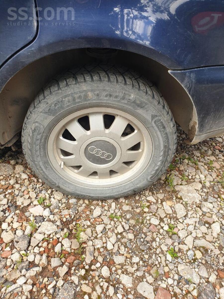 Zils Audi A4 1995 Cēsis, ar dzinēja tilpumu 1.60 L un nobraukumu 321 tūkst. km par 350 €, foto 8 vietnē AUTOMOTO.COM.LV