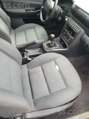 Zils Audi A4 1995 Cēsis, ar dzinēja tilpumu 1.60 L un nobraukumu 321 tūkst. km par 350 €, foto 11 vietnē AUTOMOTO.COM.LV