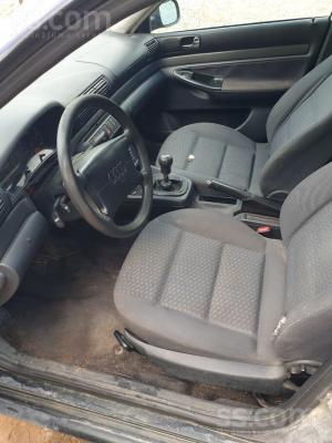 Zils Audi A4 1995 Cēsis, ar dzinēja tilpumu 1.60 L un nobraukumu 321 tūkst. km par 350 €, foto 15 vietnē AUTOMOTO.COM.LV
