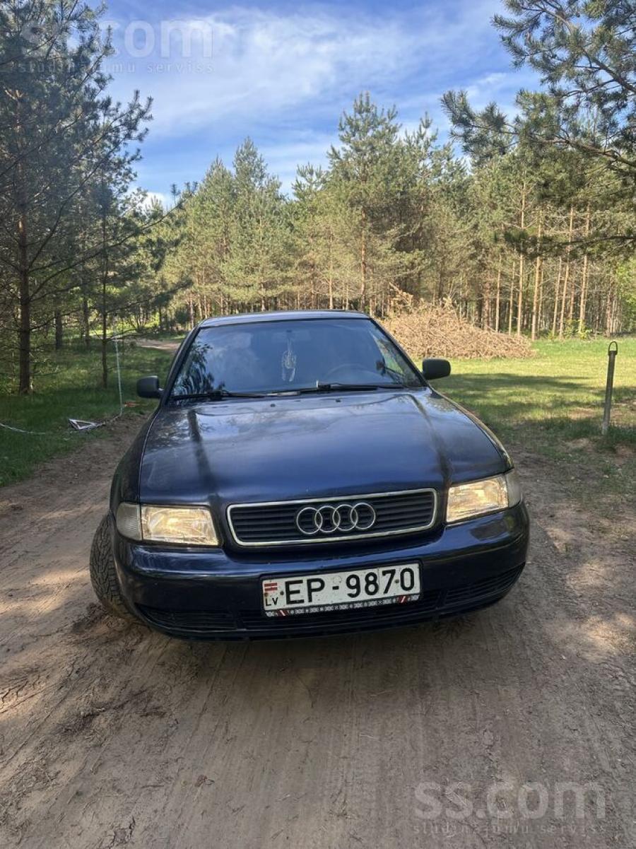 Zils Audi A4 1995 Bauska, ar dzinēja tilpumu 1.90 L un nobraukumu 400 tūkst. km par 1100 €, foto 3 vietnē AUTOMOTO.COM.LV