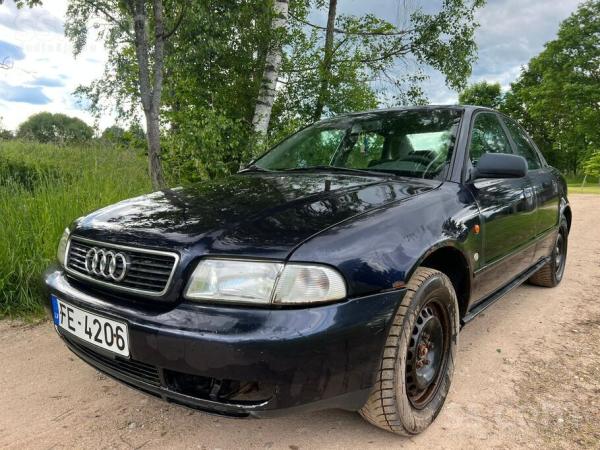 Синий Ауди А4 1996 в Цесис, объемом двигателя 1.60 л и пробегом 375 тыс. км за 350 €, фото 1 на AUTOMOTO.COM.LV