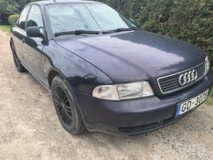 Zils Audi A4 1996 Rīga, ar dzinēja tilpumu 1.80 L un nobraukumu 382 tūkst. km par 1500 €, foto 3 vietnē AUTOMOTO.COM.LV