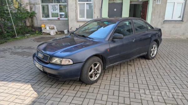 Zils Audi A4 1996 Rīga, ar dzinēja tilpumu 1.90 L un nobraukumu 414 tūkst. km par 700 €, foto 1 vietnē AUTOMOTO.COM.LV
