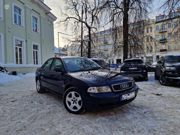 Zils Audi A4 1996 Viļņa, ar dzinēja tilpumu 1.90 L un nobraukumu 340 tūkst. km par 950 €, foto 2 vietnē AUTOMOTO.COM.LV