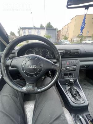 Zils Audi A4 1996 Liepāja, ar dzinēja tilpumu 1.80 L un nobraukumu 248 tūkst. km par 950 €, foto 9 vietnē AUTOMOTO.COM.LV