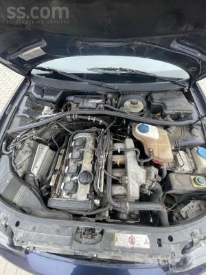 Zils Audi A4 1996 Liepāja, ar dzinēja tilpumu 1.80 L un nobraukumu 248 tūkst. km par 950 €, foto 11 vietnē AUTOMOTO.COM.LV