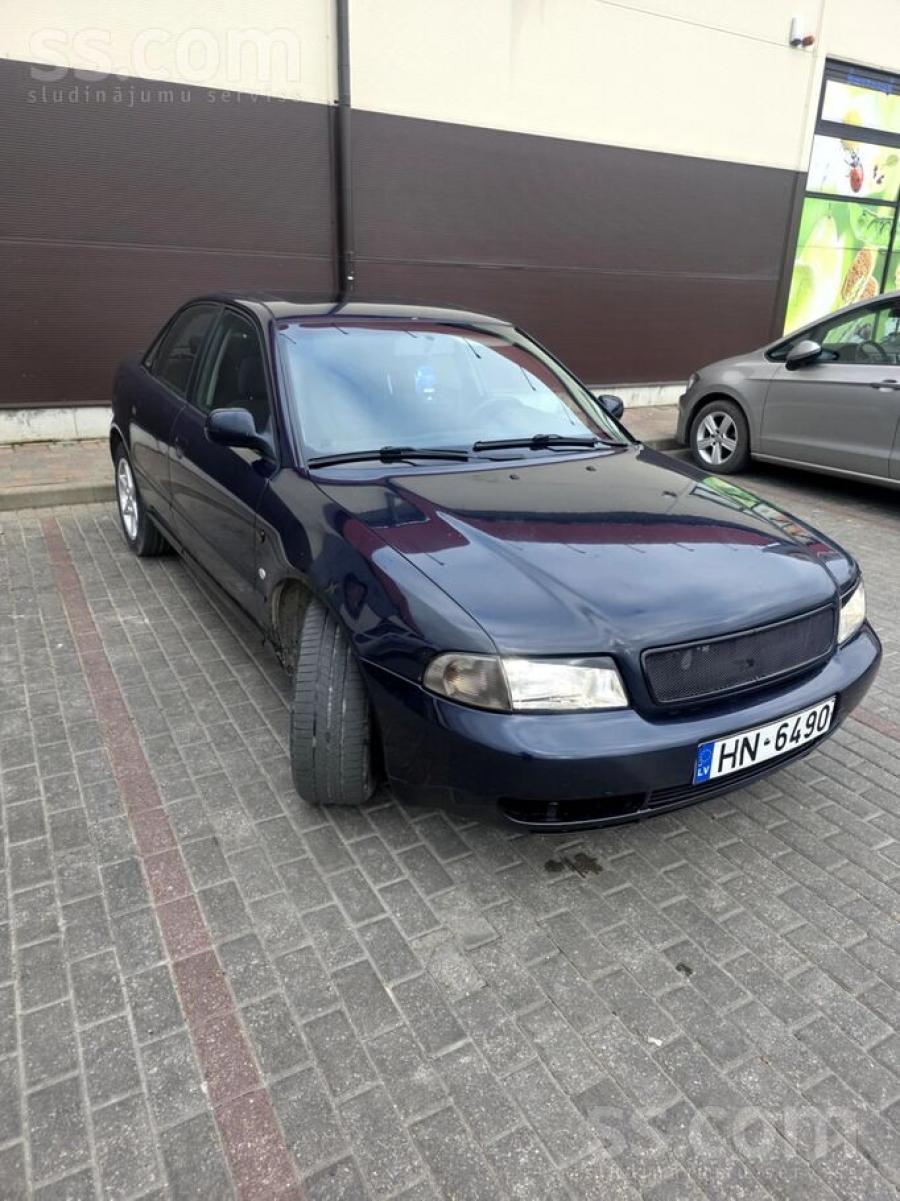 Zils Audi A4 1996 Jēkabpils, ar dzinēja tilpumu 1.90 L un nobraukumu 368 tūkst. km par 1550 €, foto 3 vietnē AUTOMOTO.COM.LV