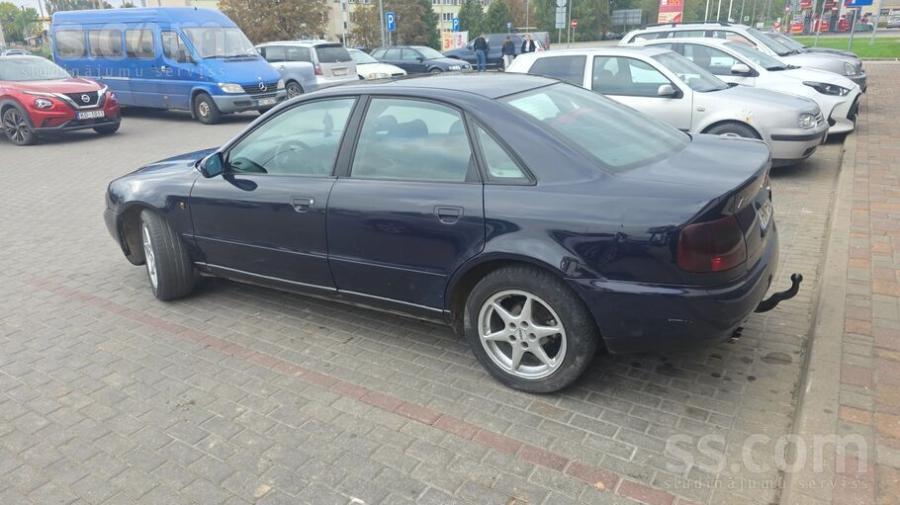 Zils Audi A4 1996 Jēkabpils, ar dzinēja tilpumu 1.90 L un nobraukumu 368 tūkst. km par 1550 €, foto 6 vietnē AUTOMOTO.COM.LV