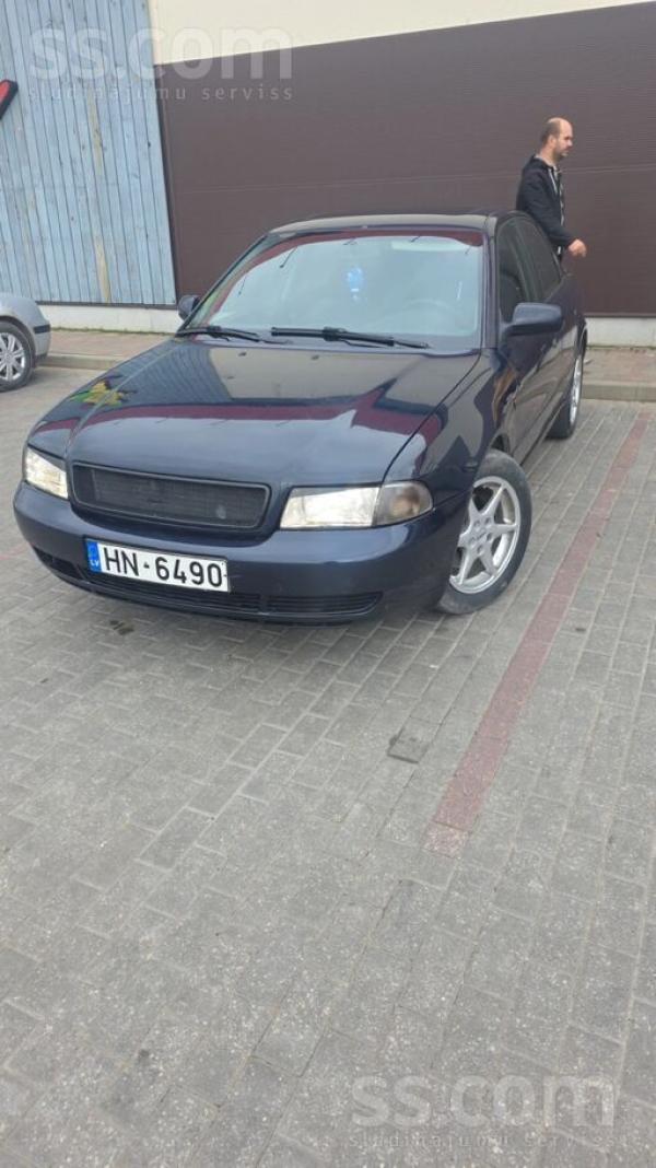 Zils Audi A4 1996 Jēkabpils, ar dzinēja tilpumu 1.90 L un nobraukumu 368 tūkst. km par 1550 €, foto 7 vietnē AUTOMOTO.COM.LV