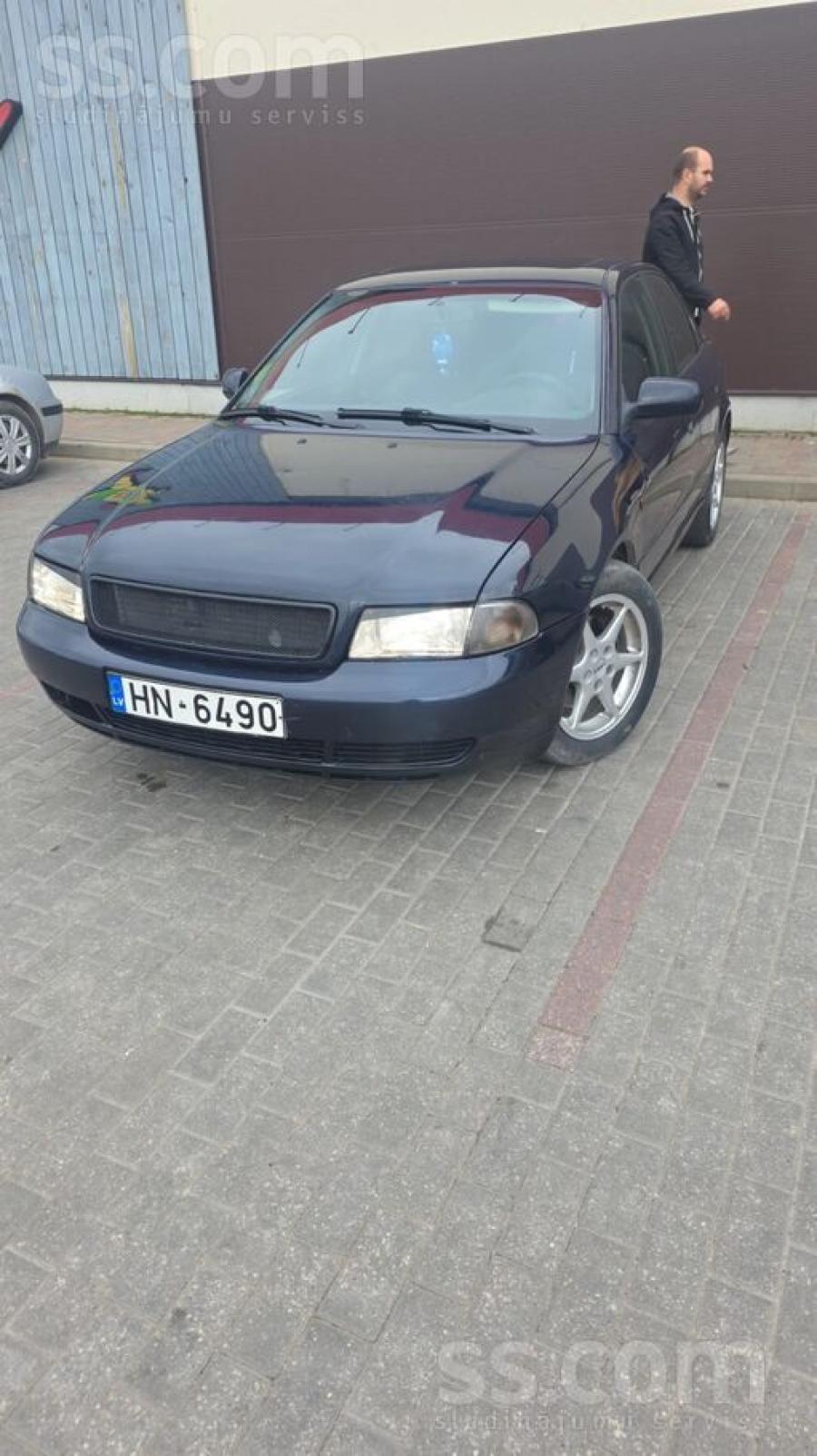 Zils Audi A4 1996 Jēkabpils, ar dzinēja tilpumu 1.90 L un nobraukumu 368 tūkst. km par 1550 €, foto 7 vietnē AUTOMOTO.COM.LV