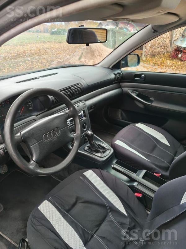 Blue Audi A4 1996 in Valmiera, with an engine capacity of 1.60 L and mileage of 272 thousand km for 600 €, photo 8 on AUTOMOTO.COM.LV