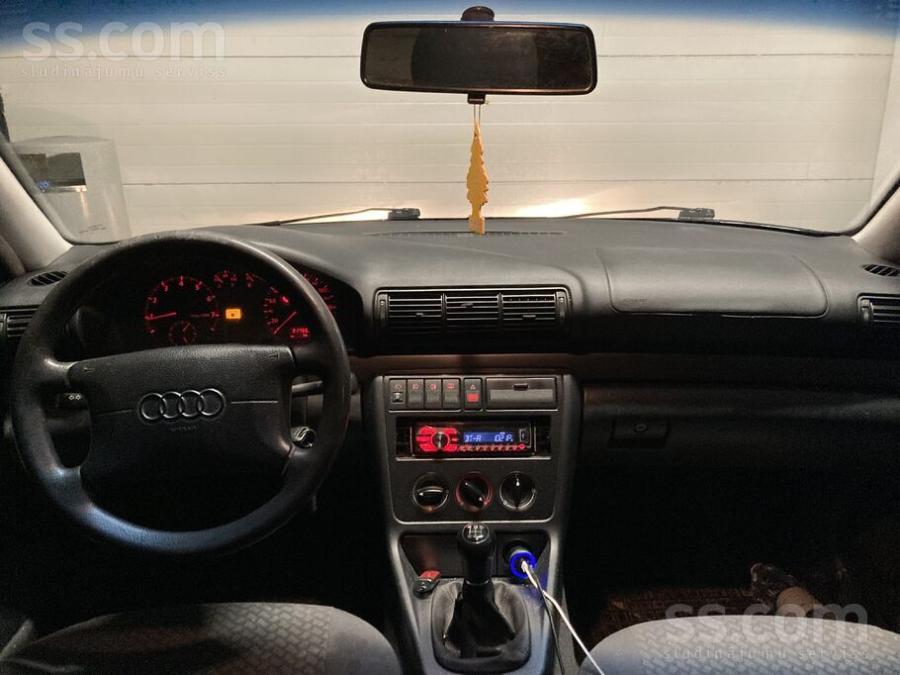 Blue Audi A4 1996 in Aizkraukle, with an engine capacity of 1.80 L and mileage of 317 thousand km for 900 €, photo 11 on AUTOMOTO.COM.LV