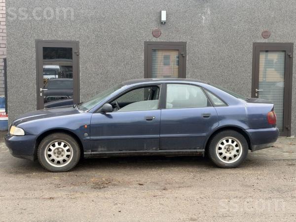 Zils Audi A4 1996 Rīga, ar dzinēja tilpumu 1.90 L un nobraukumu 0 tūkst. km par 500 €, foto 4 vietnē AUTOMOTO.COM.LV