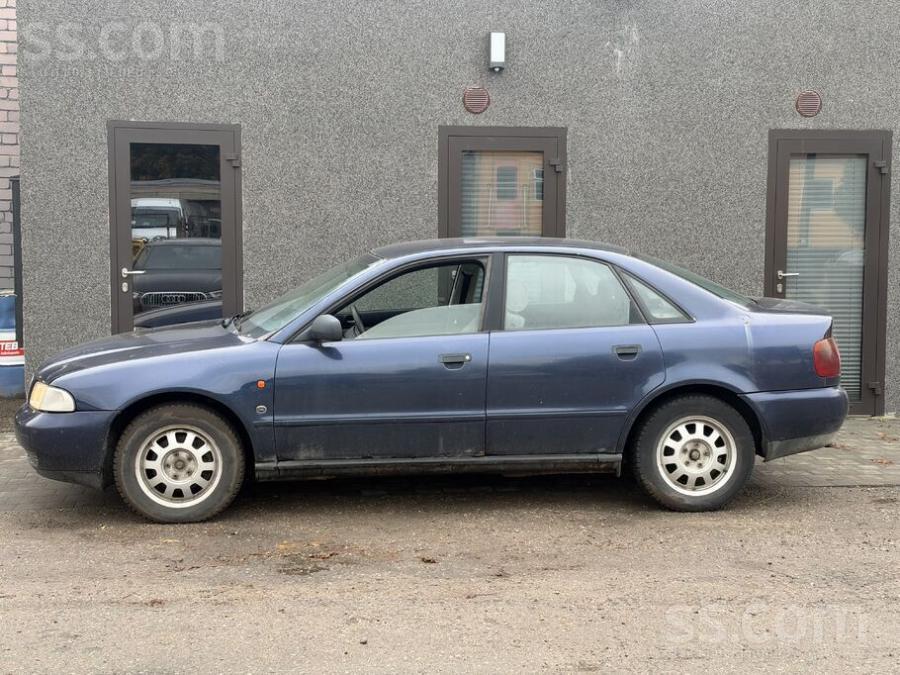 Zils Audi A4 1996 Rīga, ar dzinēja tilpumu 1.90 L un nobraukumu 0 tūkst. km par 500 €, foto 4 vietnē AUTOMOTO.COM.LV