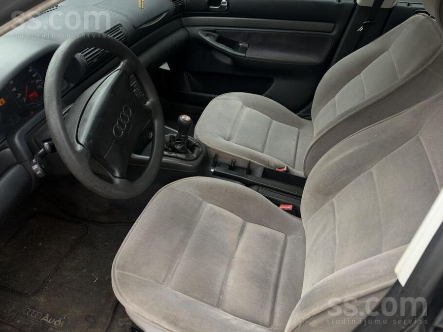 Zils Audi A4 1996 Rīga, ar dzinēja tilpumu 1.90 L un nobraukumu 0 tūkst. km par 500 €, foto 8 vietnē AUTOMOTO.COM.LV