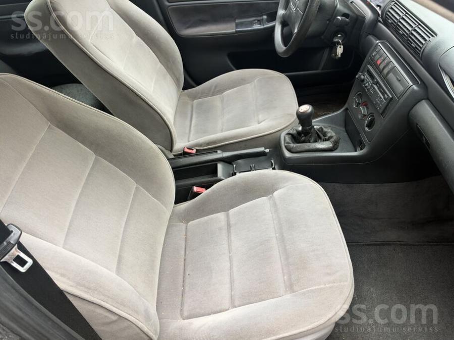 Zils Audi A4 1996 Rīga, ar dzinēja tilpumu 1.90 L un nobraukumu 0 tūkst. km par 500 €, foto 10 vietnē AUTOMOTO.COM.LV